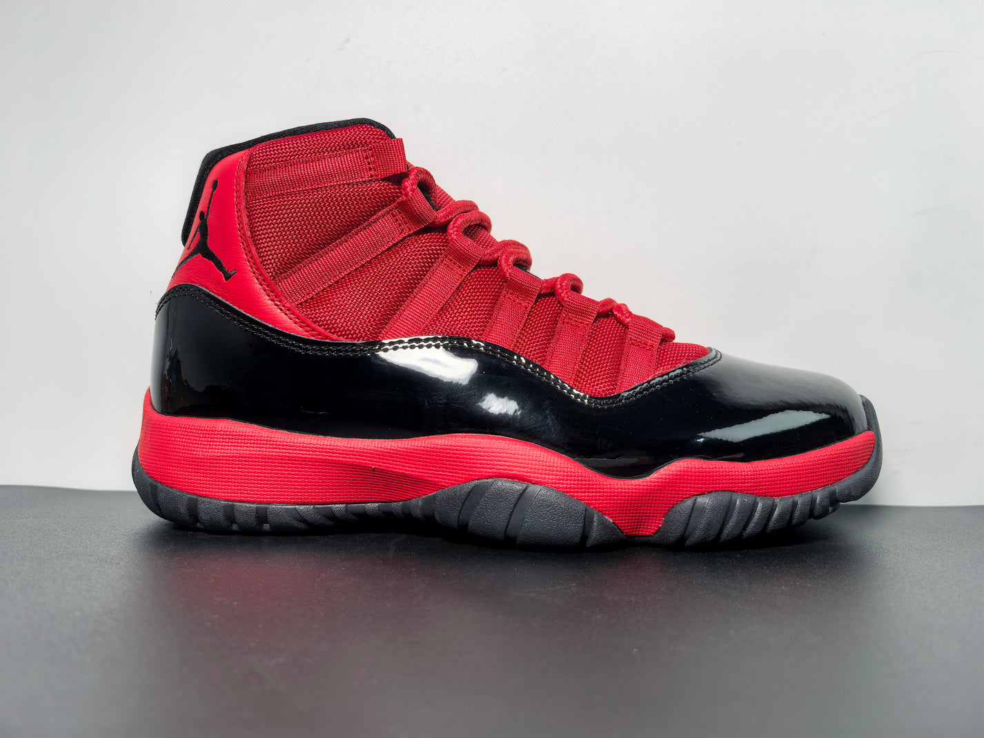 Air Jordan 11 Retro Black Red CT8012-600 – WOWJAY